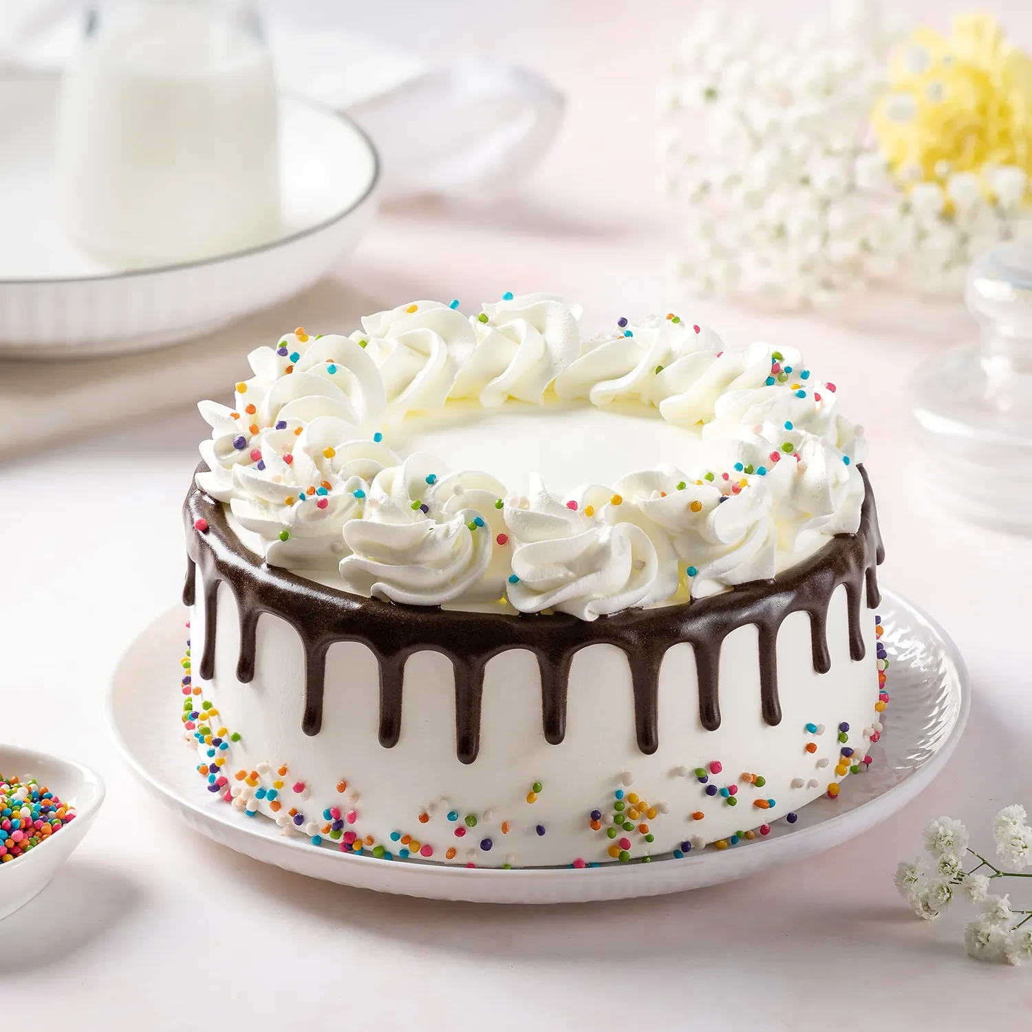 Creamy Drip Chocolate Cake